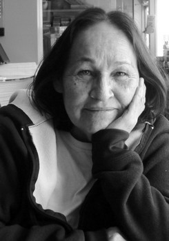 Joséphine Bacon, poétesse innue : Le Nord m’interpelle | Litterama Les ...